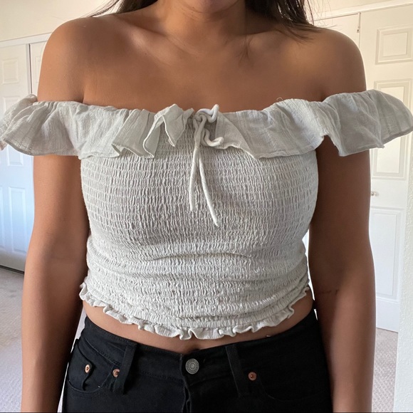 Zara | Tops | Zara Ruffle Off Shoulder Top | Poshmark